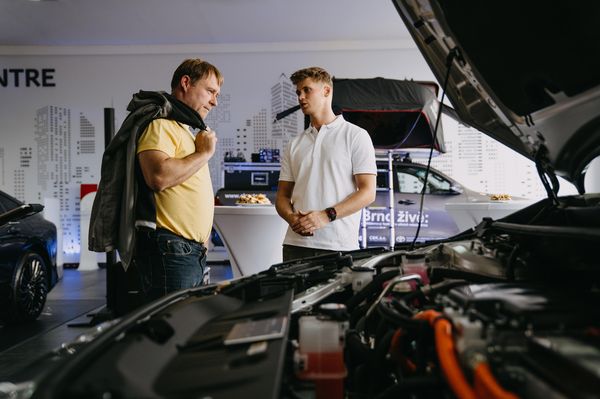 Toyota Brno - C&K člen skupiny AUTO UH a.s. (Brno, Přízřenice) • Firmy.cz