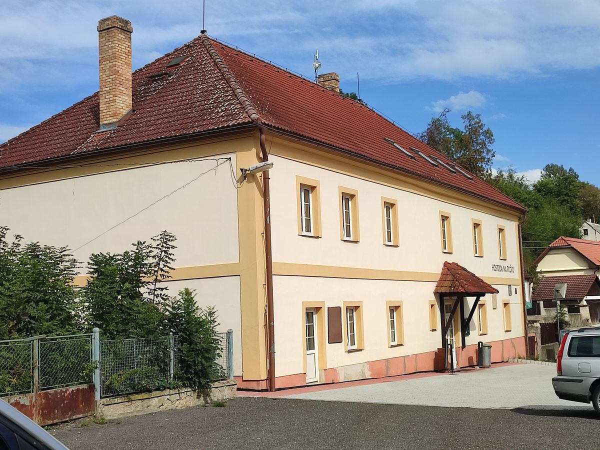 Hospoda Na růžku (Všeradice) • Firmy.cz