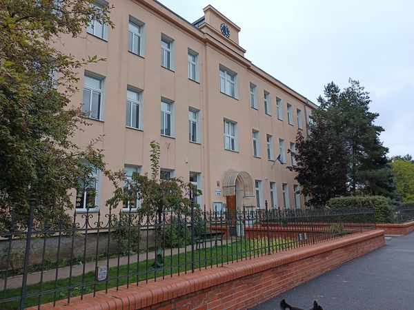 Základní škola a mateřská škola Chodov, Praha 4, Květnového vítězství ...