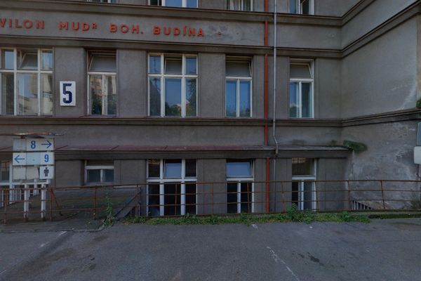 Chirurgická klinika - Fakultní nemocnice Bulovka (Praha, Libeň) • Firmy.cz