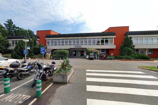 Restaurace na farmě (Praha, Suchdol) • Firmy.cz