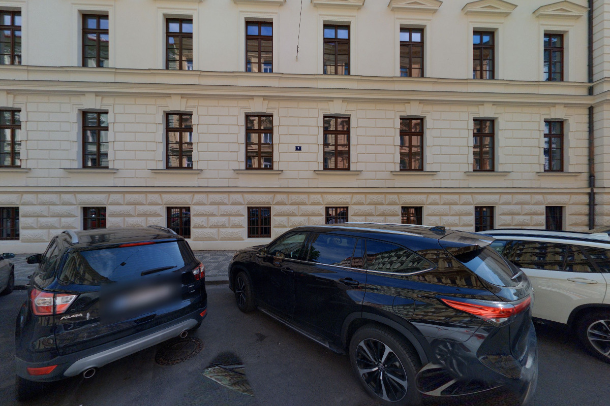 Okresní soud Praha - západ (Praha, Malá Strana) • Firmy.cz