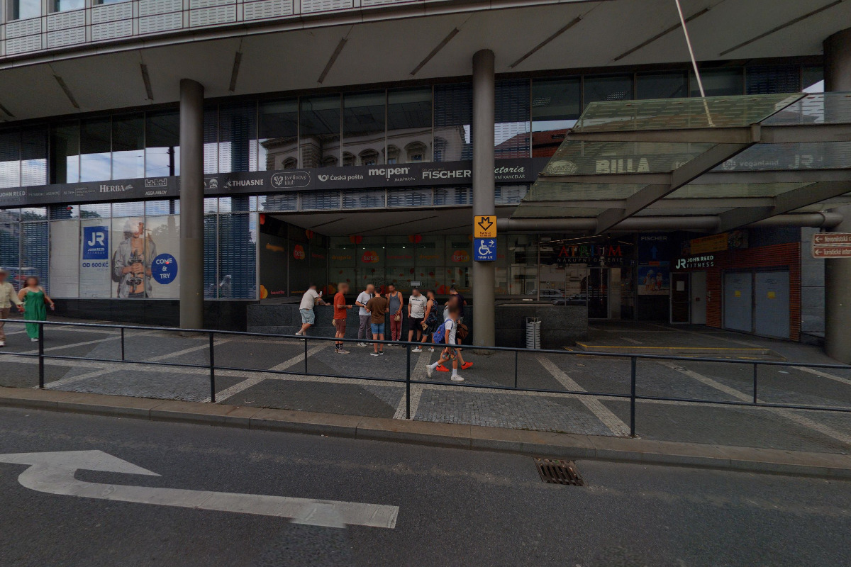 Odběrové centrum VFN a 1. LF UK (Praha, Nové Město) • Firmy.cz