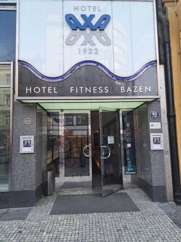 Plavecký bazén - Lázně AXA (Praha, Nové Město) • Firmy.cz