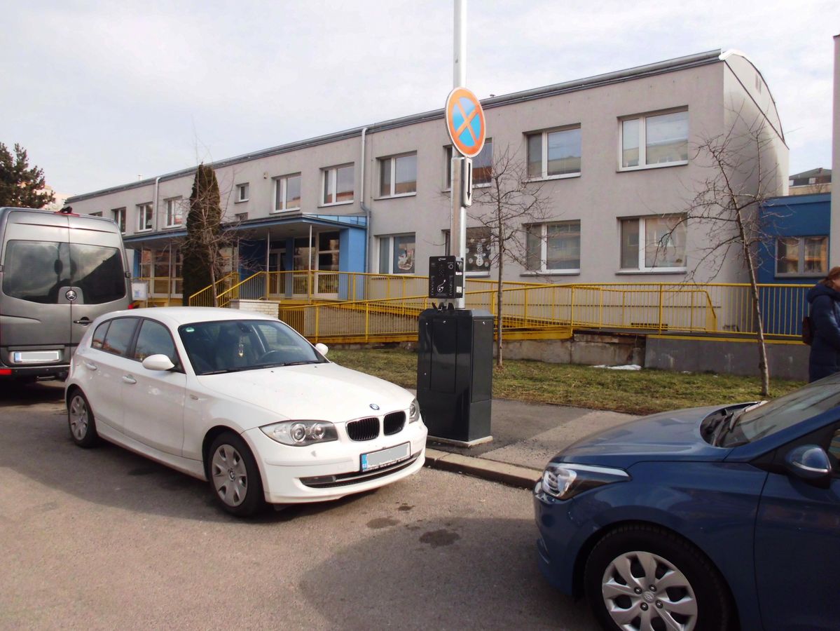 PREpoint - dobíjecí stanice PRE (Praha, Černý Most) • Firmy.cz