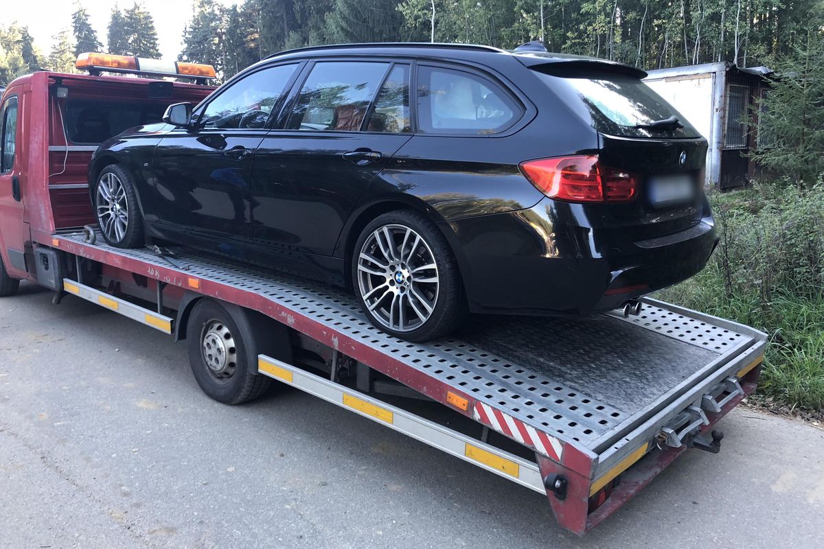 R & M Auto (Hluboké Mašůvky) • Firmy.cz