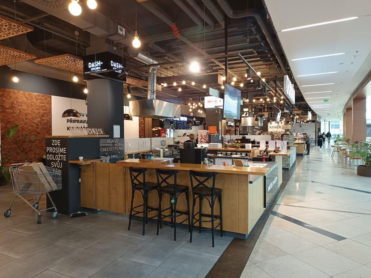 Dash Kitchen American Bistro (Praha, Libeň) • Firmy.cz