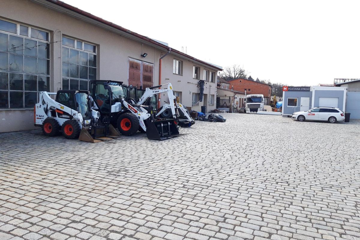 Bobcat CZ, a.s., Blatná (Blatná) • Firmy.cz