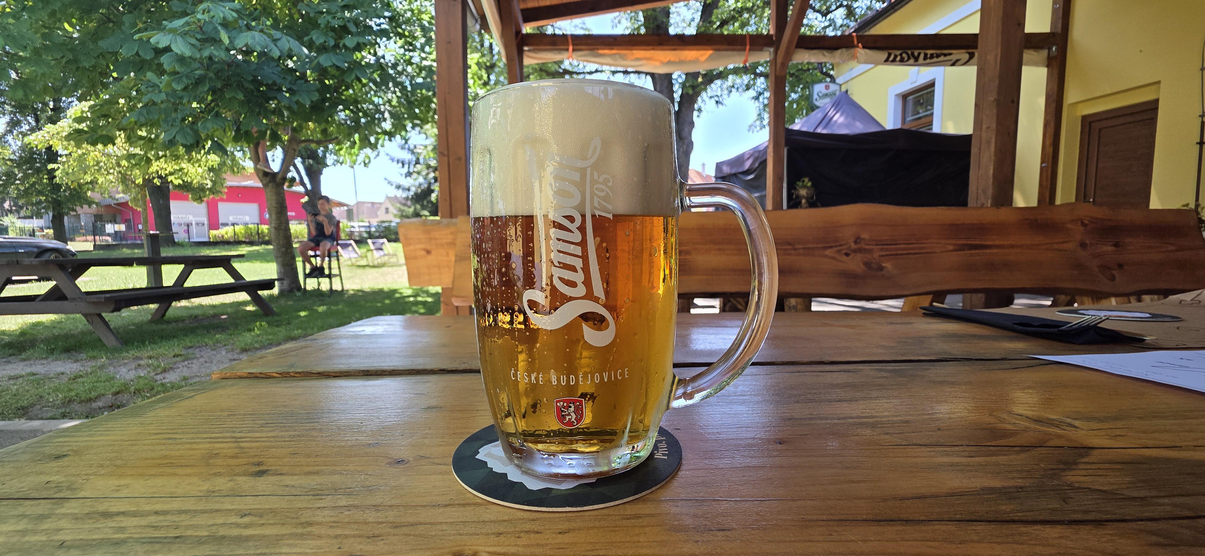 Hostinec Na Zlaté stoce (Litvínovice) + Denní menu • Firmy.cz