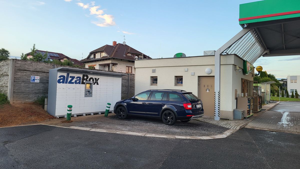 AlzaBox (Poříčany) • Firmy.cz