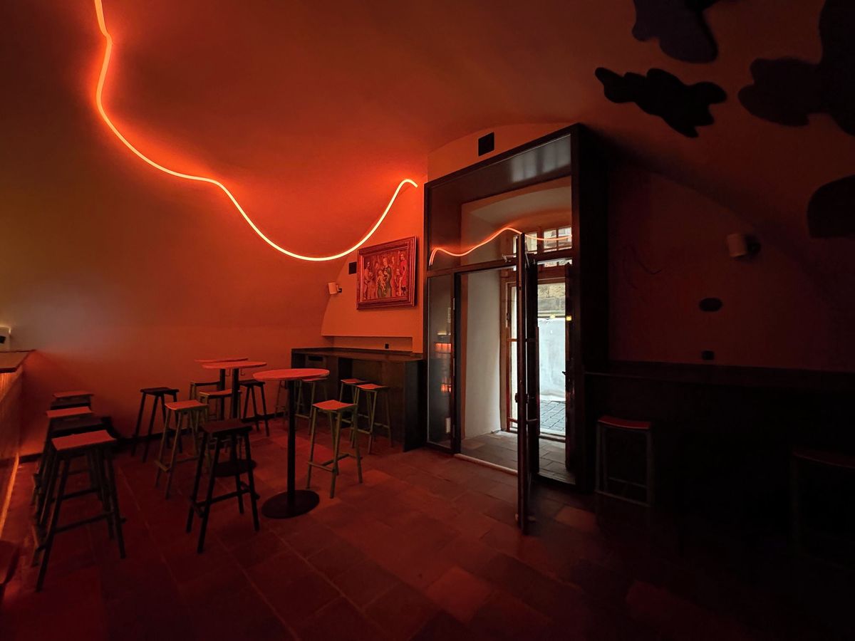 Bar Zvon (Praha, Staré Město) • Firmy.cz