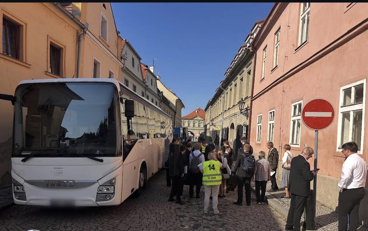 J. Sláma zájezdová autobusová doprava (Teplice, Řetenice) • Firmy.cz