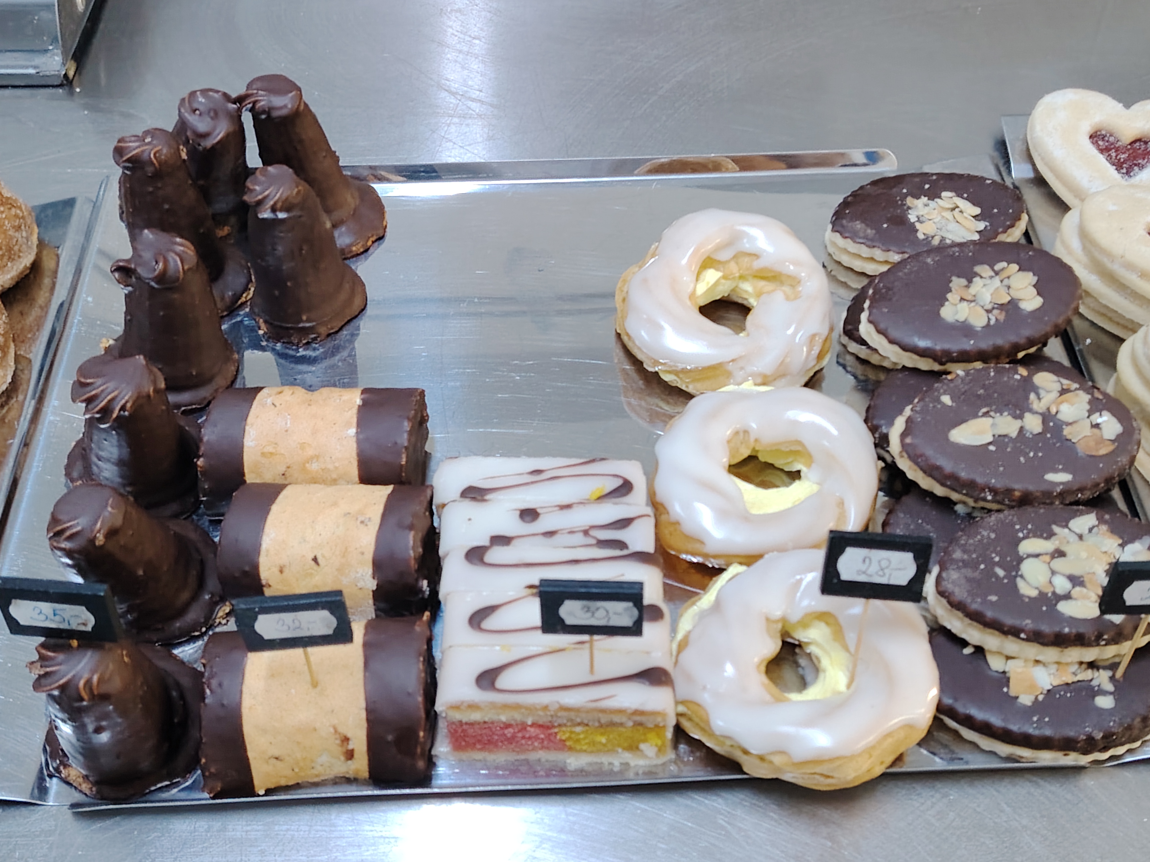 Jídelna Moona (Kladno, Kročehlavy) • Firmy.cz